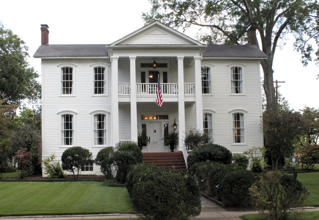 Shadowlawn – Decatur Christmas Tour