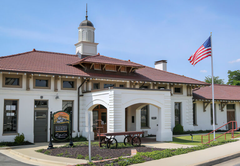 Historic Depot & Railroad Museum – Decatur Christmas Tour